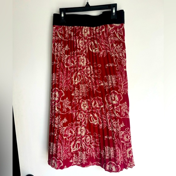 LuLaRoe | Skirts | Lularoe Jill Skirt Altered To Fit A 2x Euc | Poshmark